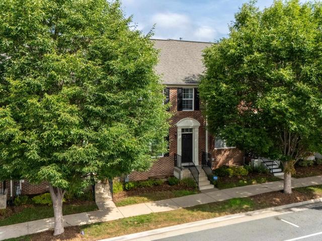 2134 lockwood dr
