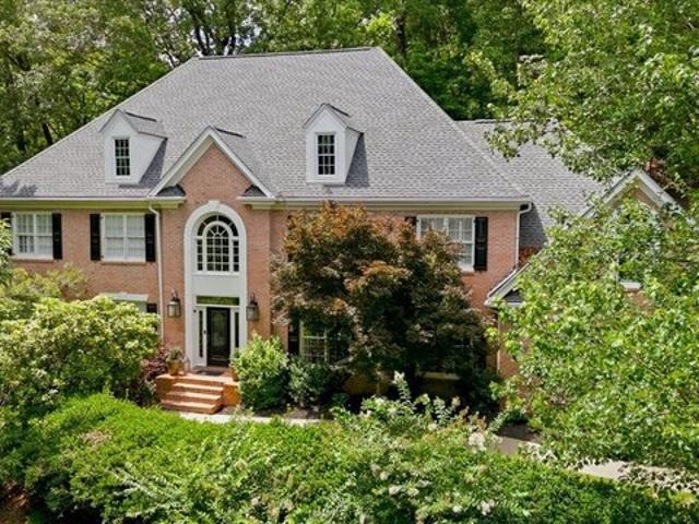 2134 River Cliff Dr, Roswell, GA 30076