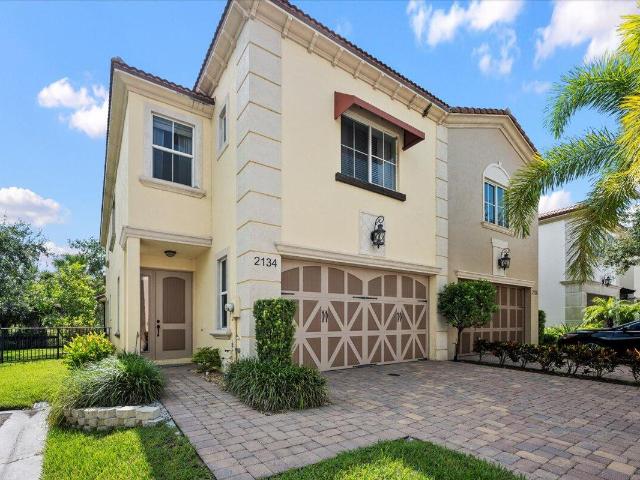 2134 Sabal Tree Ct, West Palm Beach, FL 33411 | MLS #R11161 | Compass