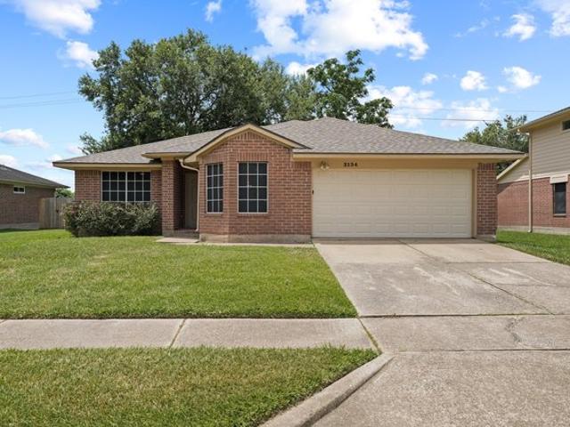 2134 Tower Bridge Rd, Pearland, TX 77581