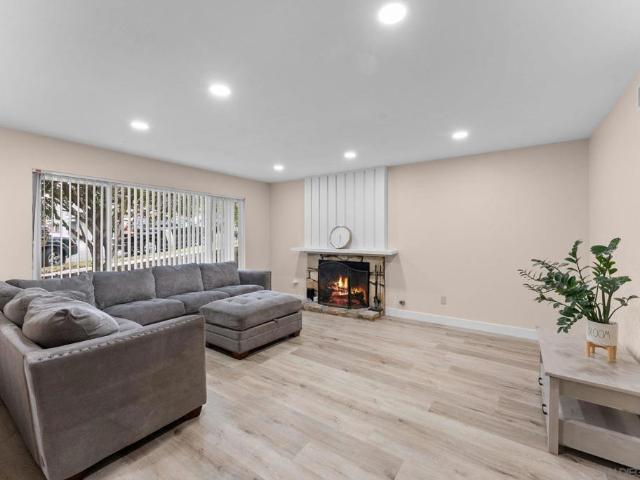 2134 Via Robles