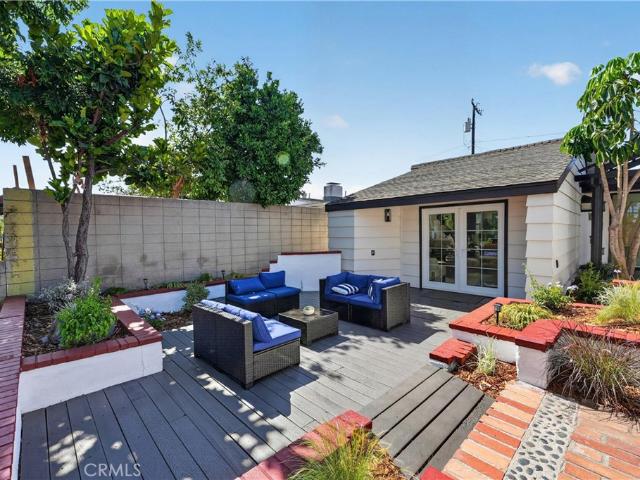 2134 W Romneya Drive