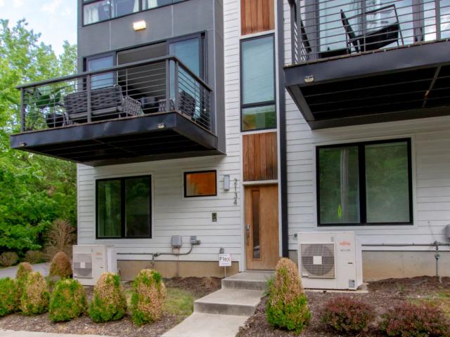 2134 9th Ave N