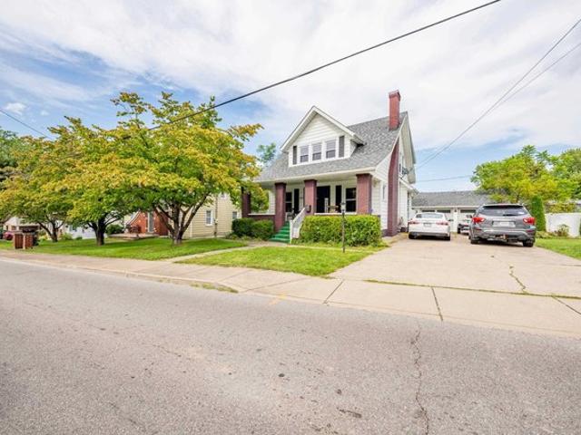2135 Moore St, Ashland, KY 41101