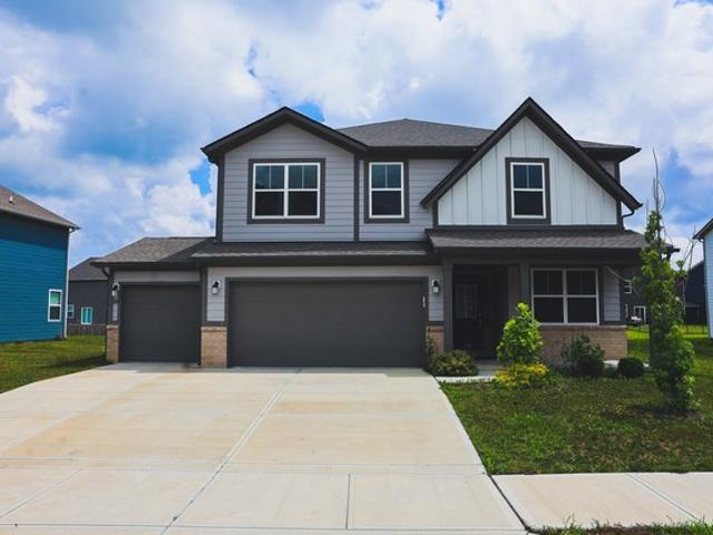 2135 Bauer Creek Dr, Whitestown, IN 46075