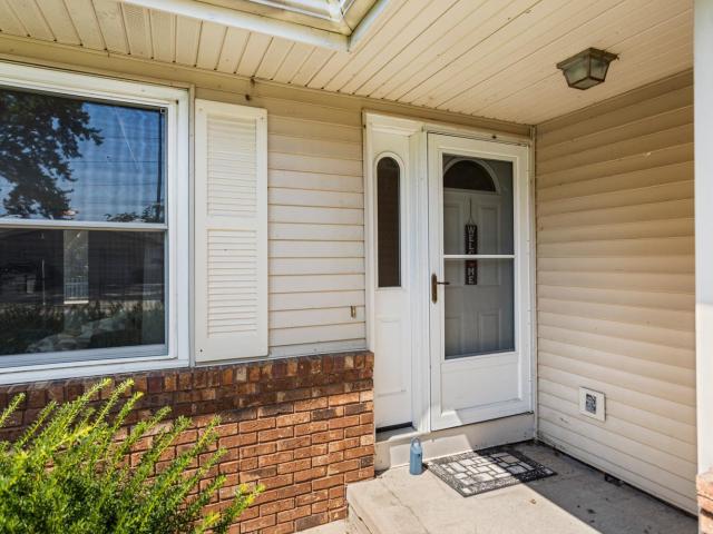 2135 Ivy Court