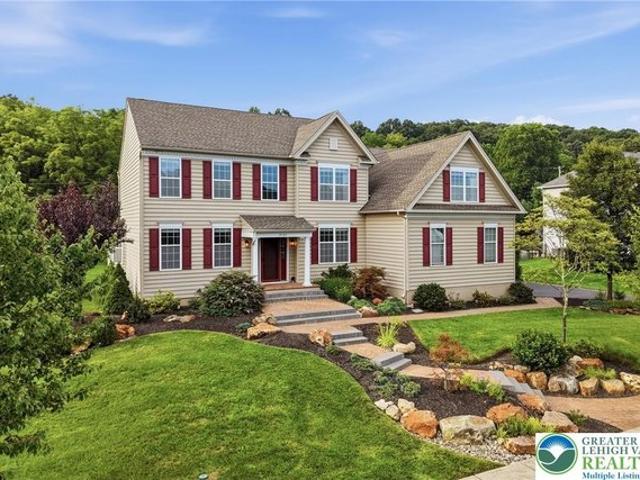 2135 Rainlilly Dr, Upper Saucon Township, PA 18034