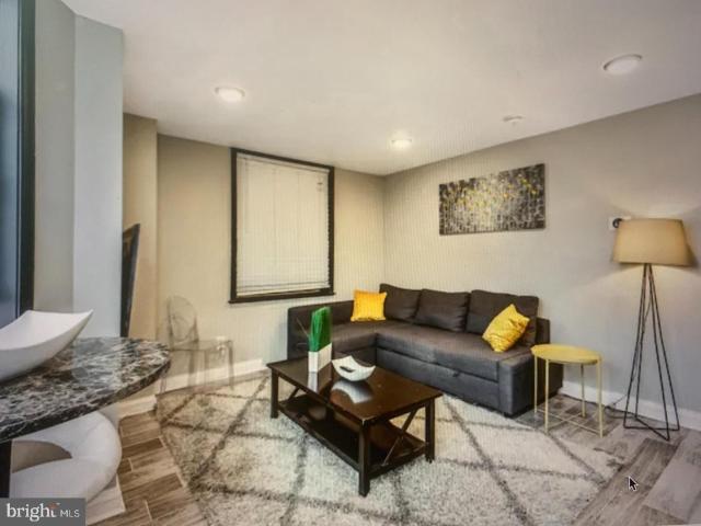 2135 Walnut St, Unit 901, Philadelphia, PA 19103 | MLS #PAPH2614 | Compass