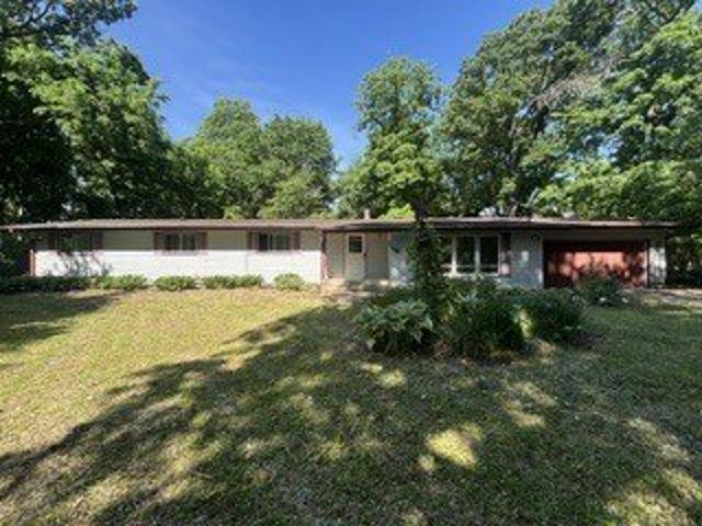 21364 Burr Oak Rd, Harvard, IL 60033