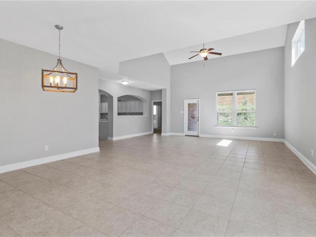 2136 Mulberry Drive