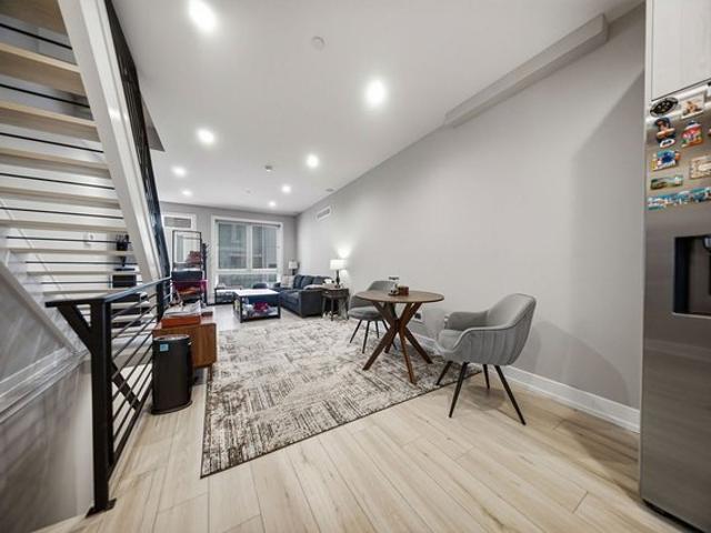2136 N Randolph St, Philadelphia, PA 19122