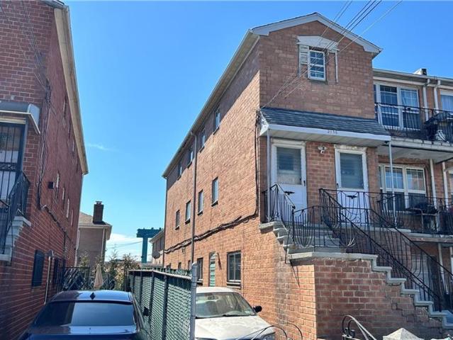 2136 East 69th Street | Compass