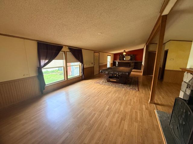 2136 Hillview Drive