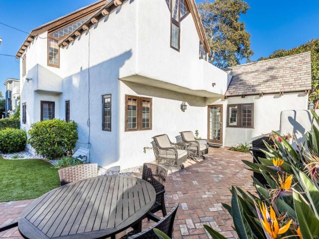 2136 Paseo Dorado