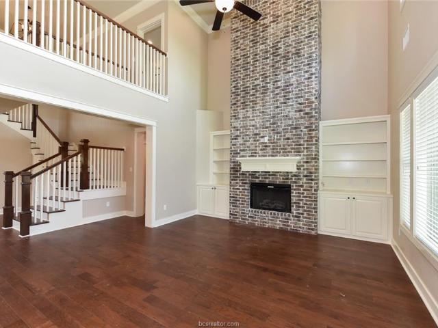 2136 Rockcliffe Loop, College Station, TX 77845 | MLS #26005 | Compass