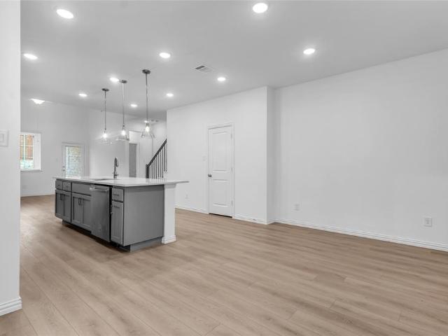 2136 Sunnymede Drive