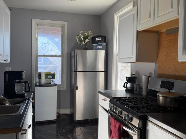2136 S 16th St, Unit 2138