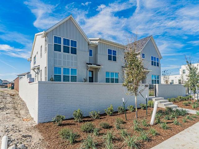 2136 Village Walk Ln, Aledo, TX 76008 | MLS #21176 | Compass