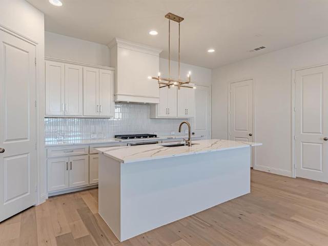 2136 Village Walk Place