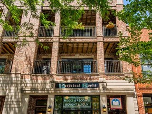 2136 W Division St Apt 4, Chicago, IL 60622