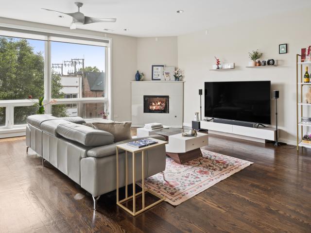 2136 W North Avenue # 3W
