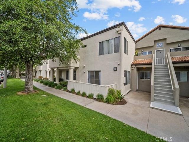 21370 Nandina Ln Unit 103, Newhall, CA 91321