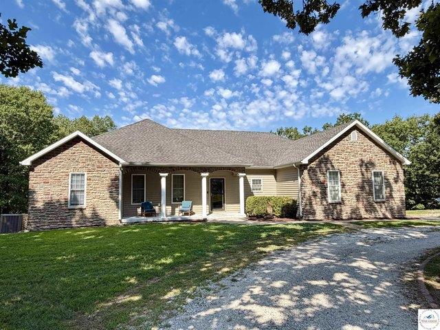 21377 Lost Valley Rd, Warsaw, MO 65355