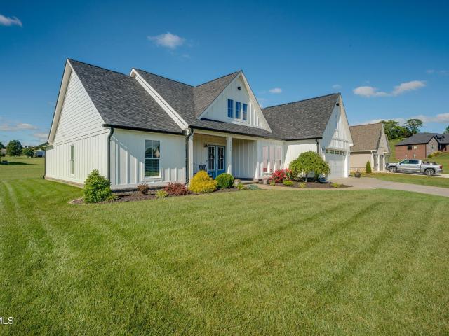 2137 Cattlemans Trail