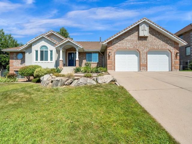 2137 E Summerwood Dr, Layton, UT 84040