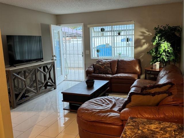2137 Petersham Ct, Unit D, Las Vegas, NV 89108 | MLS #2773