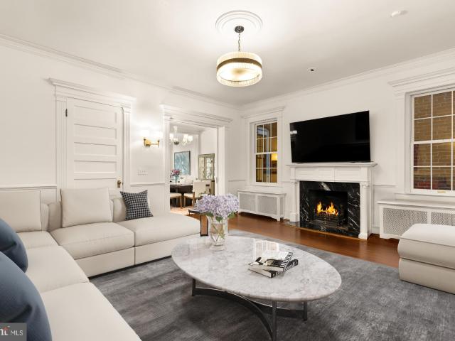 2137 R St NW, Washington, DC 20008 | MLS #DCDC2268
