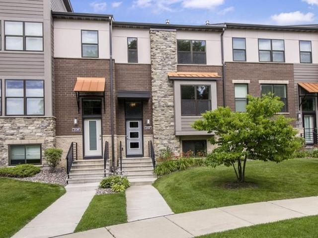 2137 River Valley Ln, Eagan, MN 55122