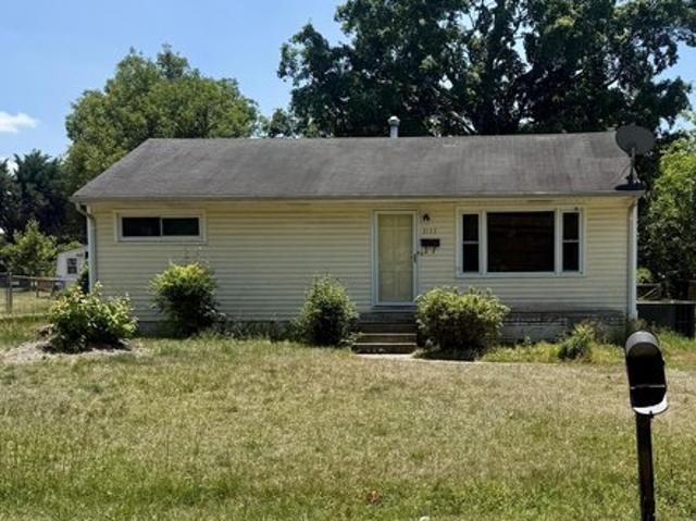 2137 Roger St, Burlington, NC 27217