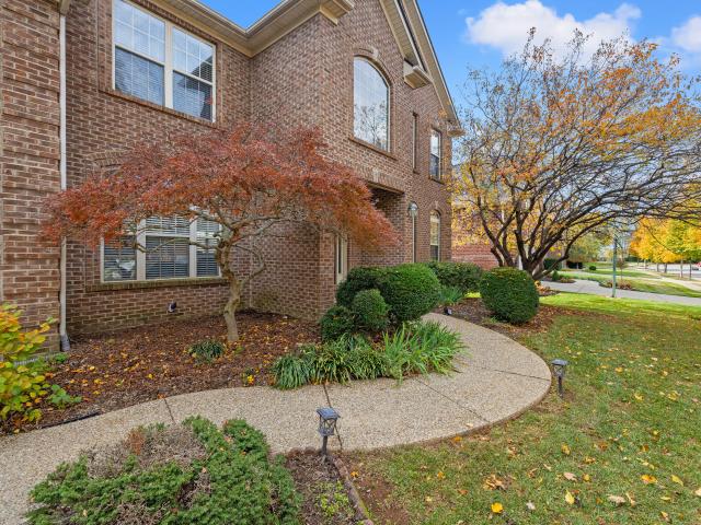 2137 Roswell Drive