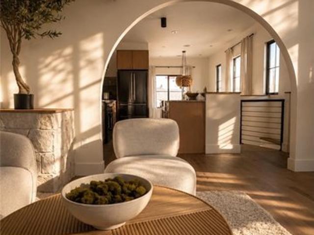 2137 Santa Ynez St, Los Angeles, CA 90026
