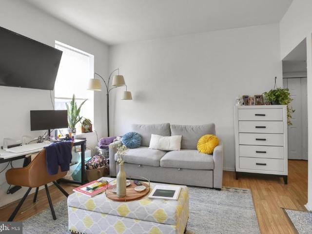 2137 Spruce Street # 7