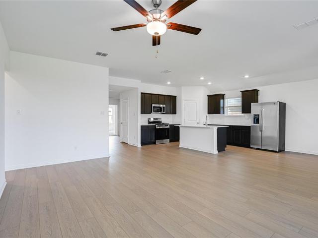 2137 Tule Way