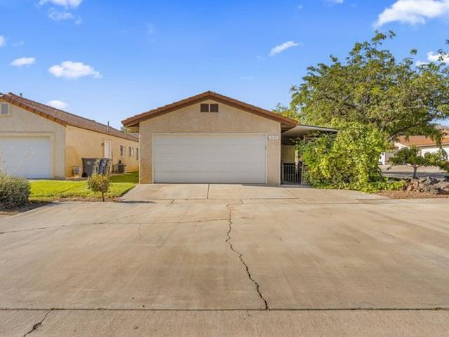 2137 W 70 S, Hurricane, UT 84737