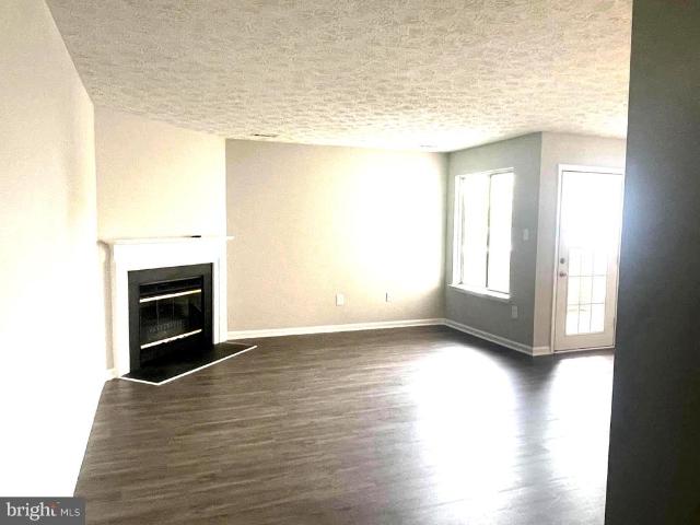 2137 Wainwright Court # 1C