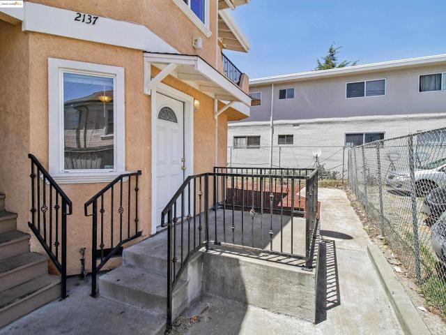 2137 94th Ave