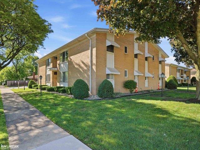21382 Beaconsfield St Unit 2, Saint Clair Shores, MI 48080