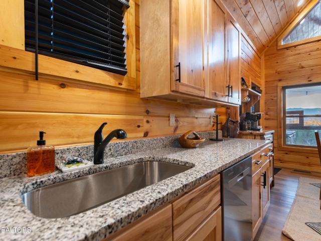 2138 Rising Fawn Way, Sevierville, TN 37862 | MLS #3302