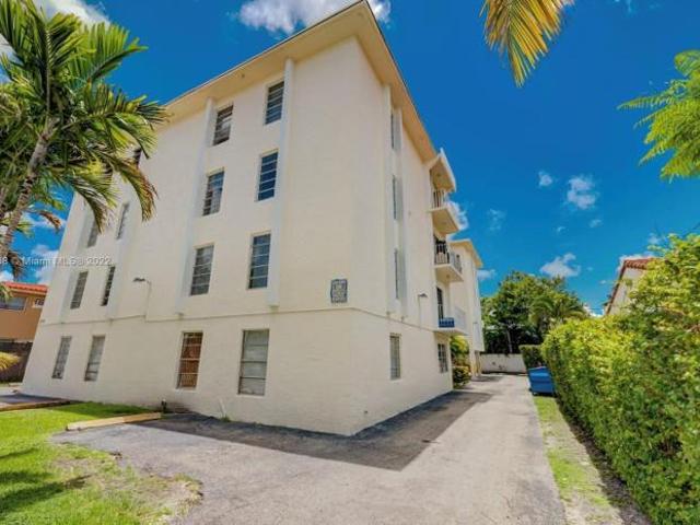 2138 SW 6th St #202 Miami, FL 33135