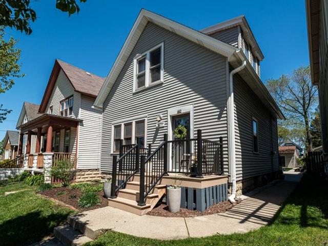 2138 S Allis St, Milwaukee, WI 53207