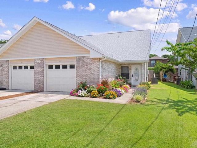 2138 Tom St Unit 2138, Navarre, FL 32566