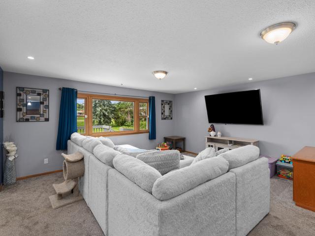 2138 W 38th Place