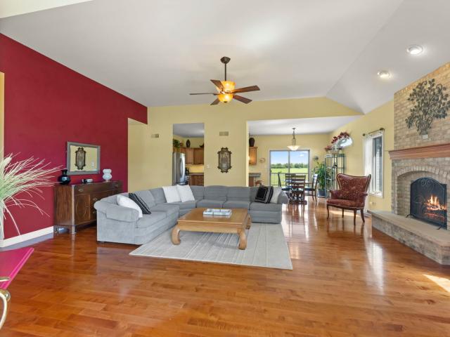 21392 Sea Ray Lane