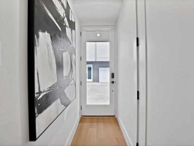 2139 Mail Avenue # 102