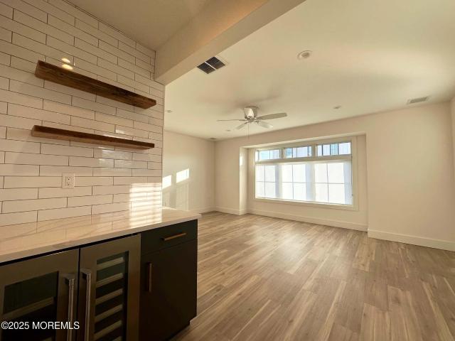 2139 Bridge Avenue Unit 3