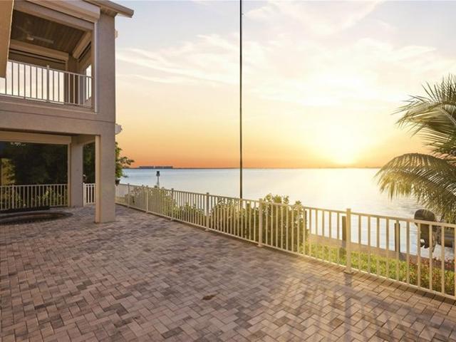 2139 Palm Tree Dr, Punta Gorda, FL 33950